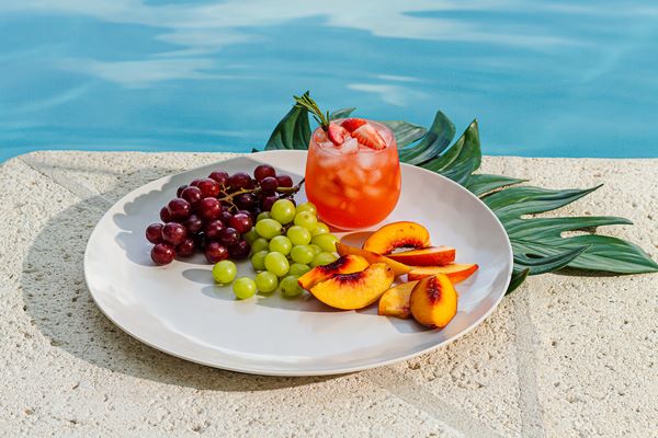 FOH'S Simone Mayer serves it up - HOTELSMag.com