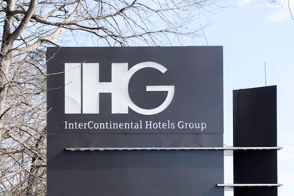 IHG CEO steps down amid strong Q1 earnings - HOTELSMag.com