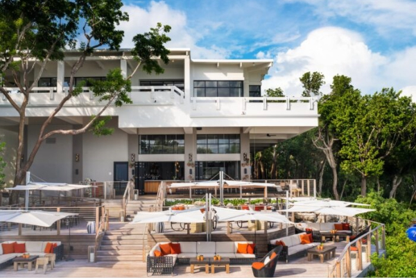 The relaunch of an historic icon: Hotel Viking in Newport, R.I ...